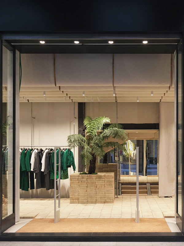 Weekend Max Mara Stores